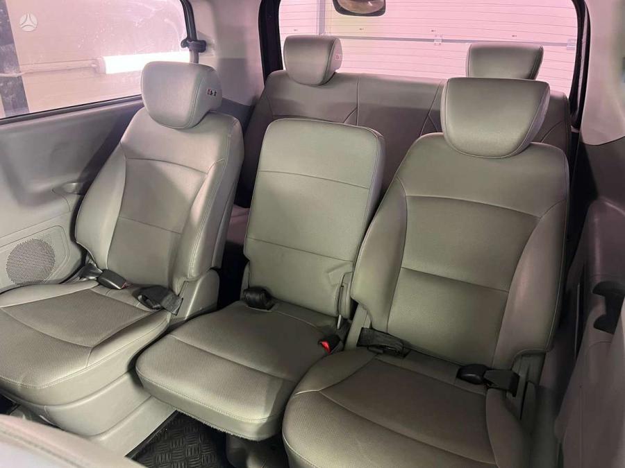 Melns Hyundai Starex 2020 Viļņa, ar dzinēja tilpumu 2.50 L un nobraukumu 180 tūkst. km par 16698 €, foto 24 vietnē AUTOMOTO.COM.LV