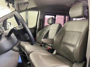 Black Hyundai Starex 2020 in Aukstieji Rusokai, with an engine capacity of 2.50 L and mileage of 180 thousand km for 16698 €, photo 12 on AUTOMOTO.COM.LV