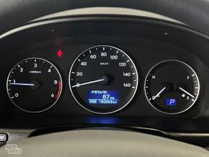 Black Hyundai Starex 2020 in Aukstieji Rusokai, with an engine capacity of 2.50 L and mileage of 180 thousand km for 16698 €, photo 19 on AUTOMOTO.COM.LV