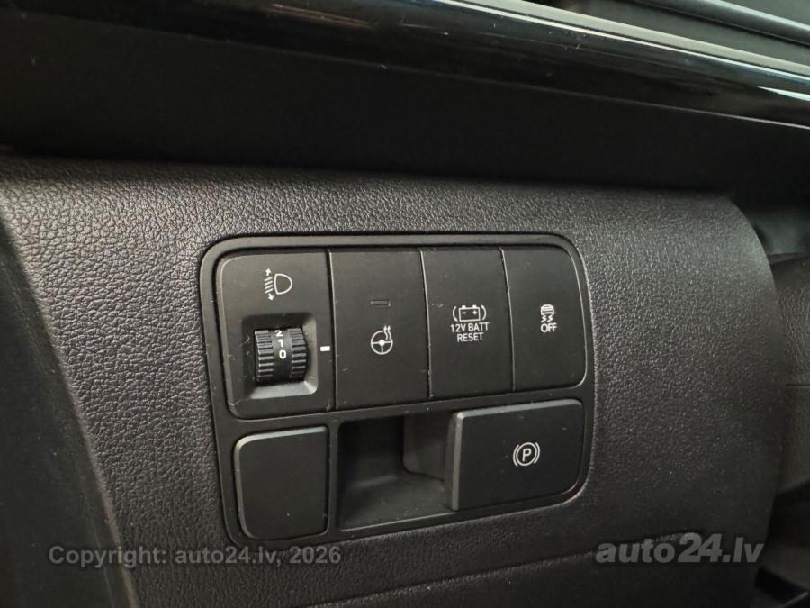 Black Hyundai Staria 2025 in Tallinn, with an engine capacity of 1.60 L and mileage of 24 thousand km for 53990 €, photo 20 on AUTOMOTO.COM.LV