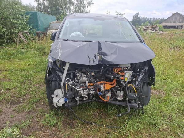 Zils Hyundai Staria 2025 Kauņa, ar dzinēja tilpumu 1.60 L un nobraukumu 29 tūkst. km par 16335 €, foto 2 vietnē AUTOMOTO.COM.LV