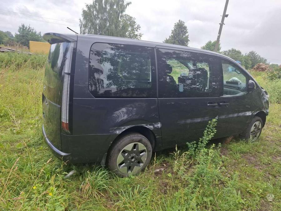 Zils Hyundai Staria 2025 Kauņa, ar dzinēja tilpumu 1.60 L un nobraukumu 29 tūkst. km par 16335 €, foto 7 vietnē AUTOMOTO.COM.LV