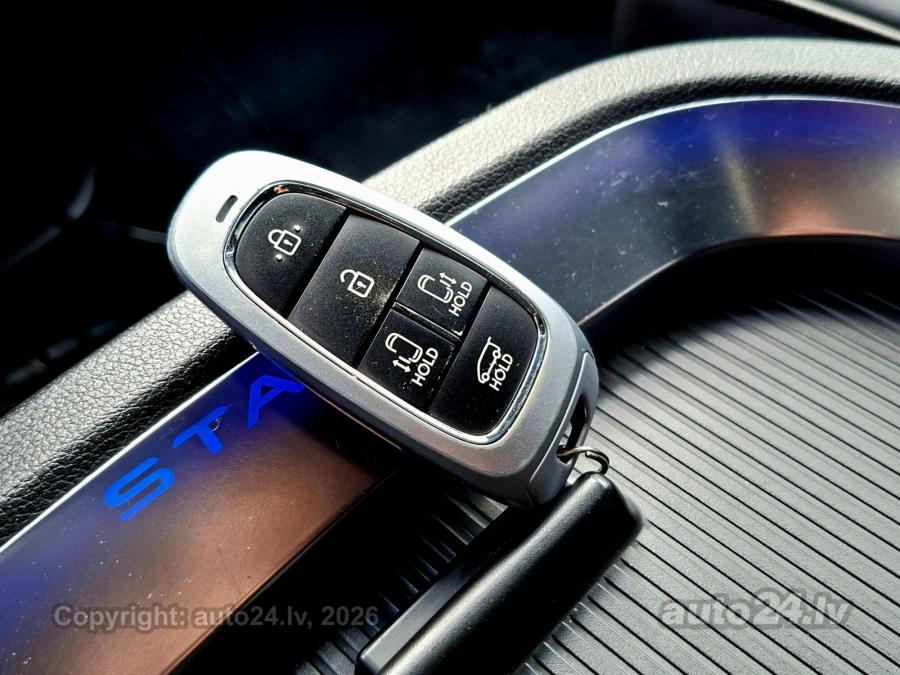 Pelēks Hyundai Staria 2021 Rīga, ar dzinēja tilpumu 2.20 L un nobraukumu 87 tūkst. km par 36500 €, foto 22 vietnē AUTOMOTO.COM.LV