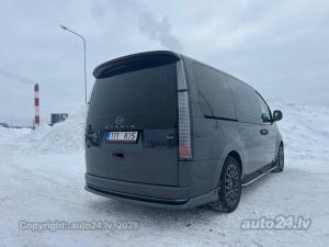 Pelēks Hyundai Staria 2023 Tallina, ar dzinēja tilpumu 2.20 L un nobraukumu 41 tūkst. km par 43800 €, foto 2 vietnē AUTOMOTO.COM.LV