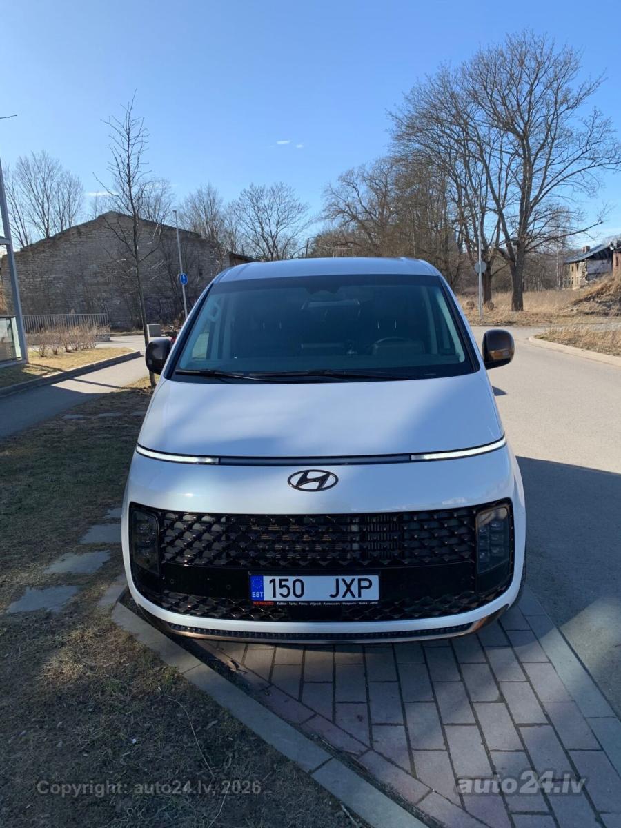 White Hyundai Staria 2023 in Tallinn, with an engine capacity of 2.20 L and mileage of 57 thousand km for 50000 €, photo 4 on AUTOMOTO.COM.LV