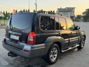 Black Hyundai Terracan 2004 in Salcininkai, with an engine capacity of 2.90 L and mileage of 3 thousand km for 1400 €, photo 7 on AUTOMOTO.COM.LV
