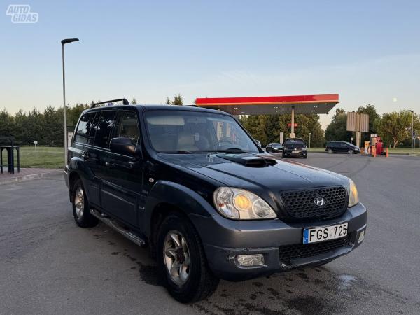 Черный Хендай Терракан 2004 в Шальчининкай, объемом двигателя 2.90 л и пробегом 3 тыс. км за 1400 €, фото 1 на AUTOMOTO.COM.LV