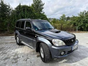 Melns Hyundai Terracan 2004 Viļņa, ar dzinēja tilpumu 2.90 L un nobraukumu 293 tūkst. km par 2690 €, foto  vietnē AUTOMOTO.COM.LV