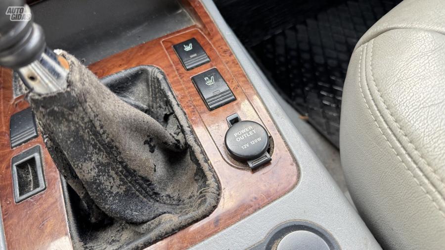 Melns Hyundai Terracan 2004 Viļņa, ar dzinēja tilpumu 2.90 L un nobraukumu 400 tūkst. km par 2000 €, foto 9 vietnē AUTOMOTO.COM.LV