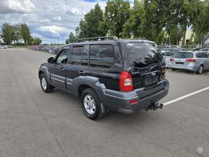 Black Hyundai Terracan 2005 in Marijampole, with an engine capacity of 2.90 L and mileage of 290 thousand km for 3100 €, photo 7 on AUTOMOTO.COM.LV