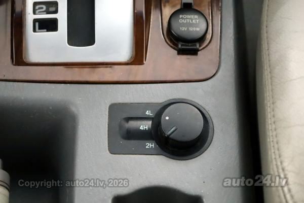 Melns Hyundai Terracan 2006 Tallina, ar dzinēja tilpumu 2.90 L un nobraukumu 177 tūkst. km par 2799 €, foto 8 vietnē AUTOMOTO.COM.LV