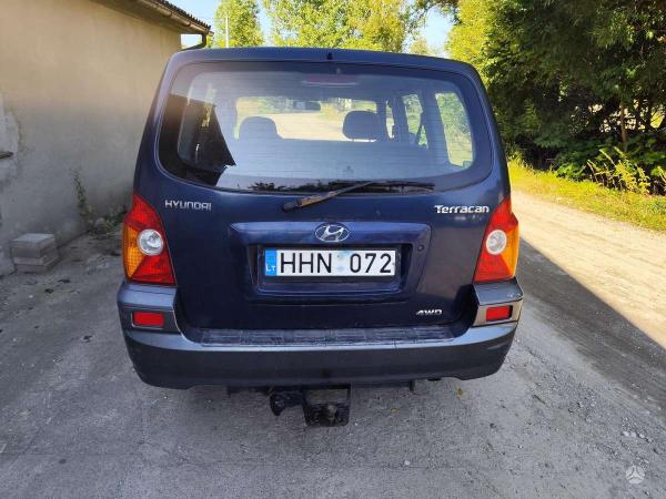 Zils Hyundai Terracan 2001 Kretinga, ar dzinēja tilpumu 2.48 L un nobraukumu 250 tūkst. km par 1450 €, foto 6 vietnē AUTOMOTO.COM.LV