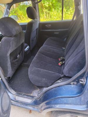 Blue Hyundai Terracan 2001 in Kretinga, with an engine capacity of 2.48 L and mileage of 250 thousand km for 1450 €, photo 9 on AUTOMOTO.COM.LV