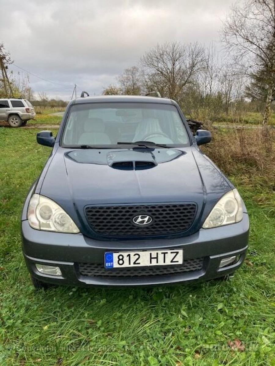 Blue Hyundai Terracan 2006 in Tallinn, with an engine capacity of 2.90 L and mileage of 340 thousand km for 1000 €, photo 2 on AUTOMOTO.COM.LV