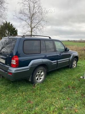 Blue Hyundai Terracan 2006 in Tallinn, with an engine capacity of 2.90 L and mileage of 340 thousand km for 1000 €, photo 4 on AUTOMOTO.COM.LV