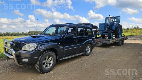 Blue Hyundai Terracan 2005 in Madona, with an engine capacity of 2.90 L and mileage of 0 thousand km for 1500 €, photo 3 on AUTOMOTO.COM.LV