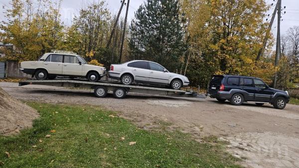 Blue Hyundai Terracan 2005 in Madona, with an engine capacity of 2.90 L and mileage of 0 thousand km for 1500 €, photo 5 on AUTOMOTO.COM.LV