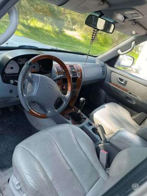Brūns Hyundai Terracan 2007 Marijampole, ar dzinēja tilpumu 2.90 L un nobraukumu 245 tūkst. km par 1950 €, foto 9 vietnē AUTOMOTO.COM.LV