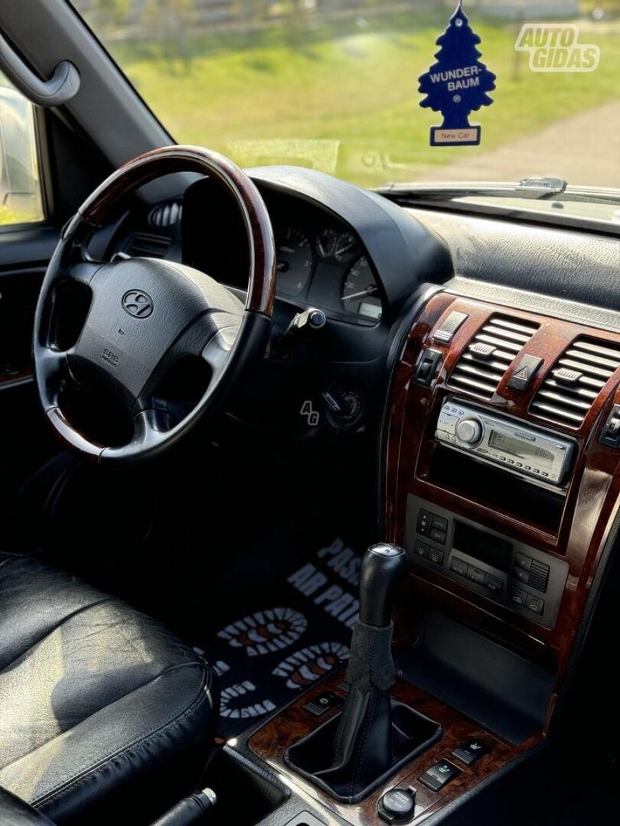 Hyundai Terracan 2002 Viļņa, ar dzinēja tilpumu 3.00 L un nobraukumu 250 tūkst. km par 2200 €, foto 8 vietnē AUTOMOTO.COM.LV
