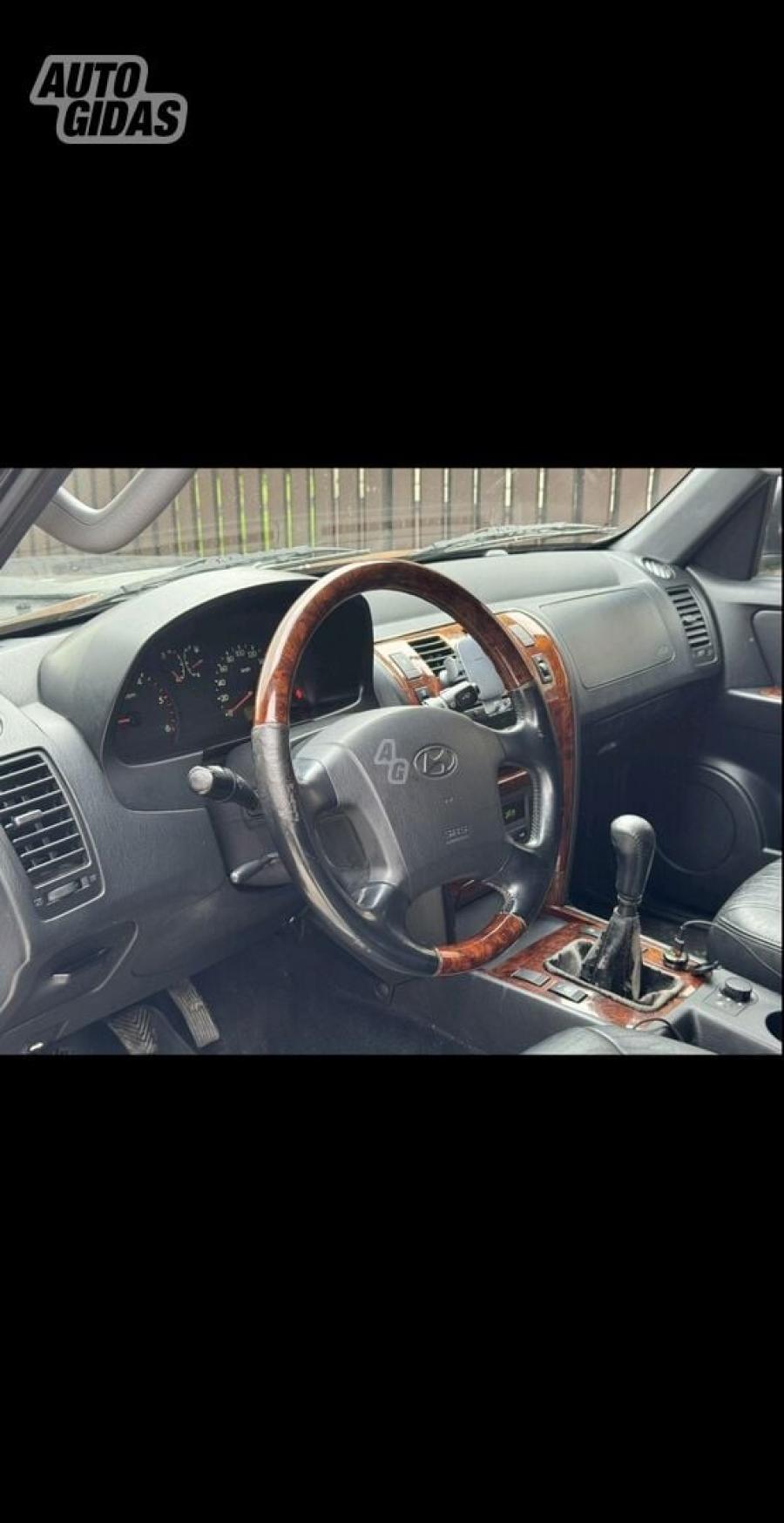 Hyundai Terracan 2006 Viļņa, ar dzinēja tilpumu 2.90 L un nobraukumu 272 tūkst. km par 1999 €, foto 6 vietnē AUTOMOTO.COM.LV