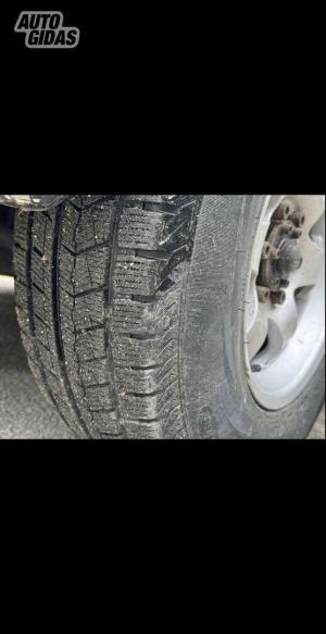 Hyundai Terracan 2006 Viļņa, ar dzinēja tilpumu 2.90 L un nobraukumu 272 tūkst. km par 1999 €, foto 9 vietnē AUTOMOTO.COM.LV