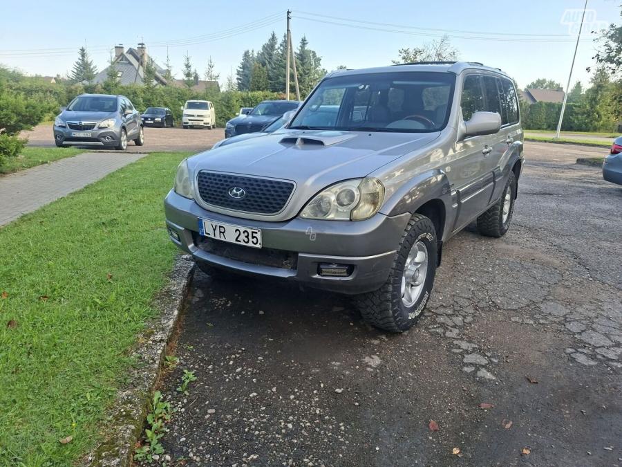 Hyundai Terracan 2007 in Marijampole, with an engine capacity of 2.90 L and mileage of 245 thousand km for 1950 €, photo 1 on AUTOMOTO.COM.LV