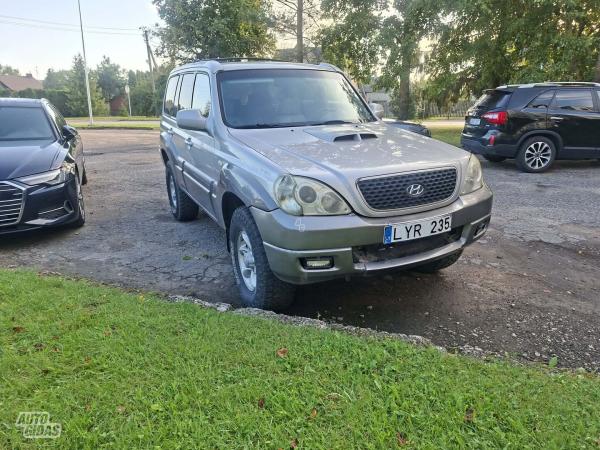 Hyundai Terracan 2007 in Marijampole, with an engine capacity of 2.90 L and mileage of 245 thousand km for 1950 €, photo 3 on AUTOMOTO.COM.LV