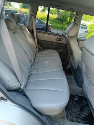Hyundai Terracan 2007 in Marijampole, with an engine capacity of 2.90 L and mileage of 245 thousand km for 1950 €, photo 8 on AUTOMOTO.COM.LV