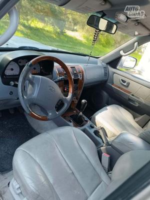 Hyundai Terracan 2007 in Marijampole, with an engine capacity of 2.90 L and mileage of 245 thousand km for 1950 €, photo 10 on AUTOMOTO.COM.LV