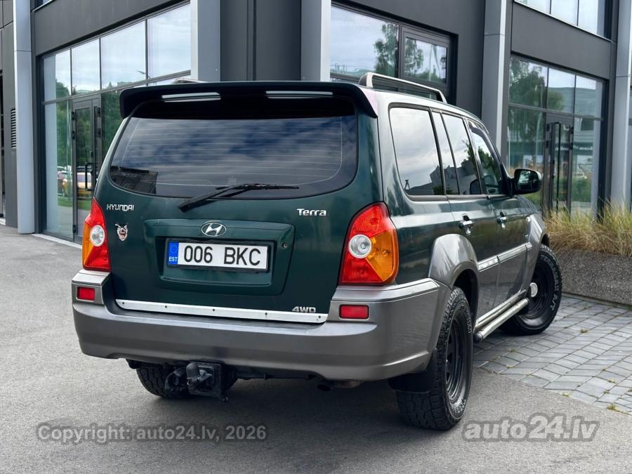 Zaļš Hyundai Terracan 2003 Tallina, ar dzinēja tilpumu 2.90 L un nobraukumu 315 tūkst. km par 2499 €, foto 14 vietnē AUTOMOTO.COM.LV