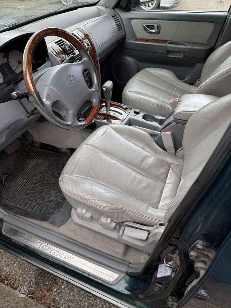 Zaļš Hyundai Terracan 2005 Klaipėda, ar dzinēja tilpumu 2.90 L un nobraukumu 270 tūkst. km par 2999 €, foto 5 vietnē AUTOMOTO.COM.LV
