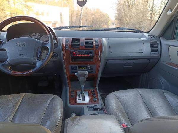 Zaļš Hyundai Terracan 2006 Prienai, ar dzinēja tilpumu 2.90 L un nobraukumu 311 tūkst. km par 2450 €, foto 9 vietnē AUTOMOTO.COM.LV
