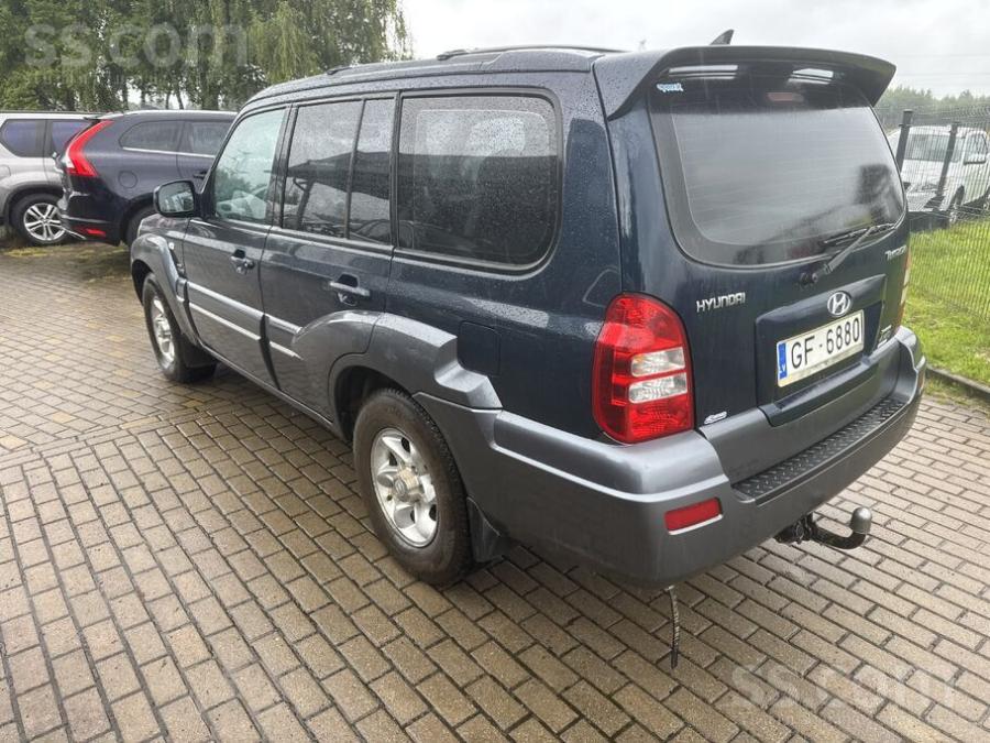 Zaļš Hyundai Terracan 2006 Talsi, ar dzinēja tilpumu 2.90 L un nobraukumu 366 tūkst. km par 2000 €, foto 7 vietnē AUTOMOTO.COM.LV