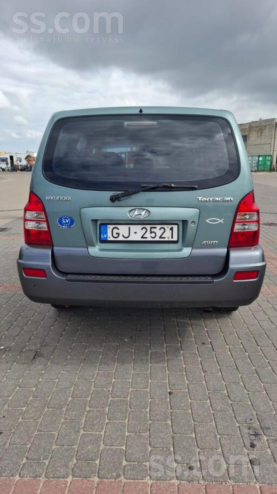 Zaļš Hyundai Terracan 2007 Ventspils, ar dzinēja tilpumu 2.90 L un nobraukumu 132 tūkst. km par 4450 €, foto 5 vietnē AUTOMOTO.COM.LV
