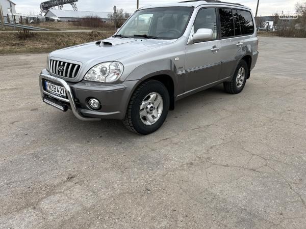 Pelēks Hyundai Terracan 2002 Radviliškis, ar dzinēja tilpumu 2.90 L un nobraukumu 234 tūkst. km par 3600 €, foto 2 vietnē AUTOMOTO.COM.LV
