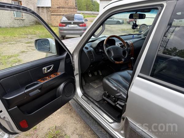 Pelēks Hyundai Terracan 2003 Rēzekne, ar dzinēja tilpumu 2.90 L un nobraukumu 330 tūkst. km par 3200 €, foto 8 vietnē AUTOMOTO.COM.LV