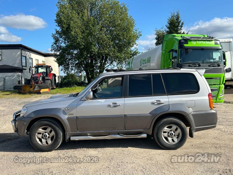 Pelēks Hyundai Terracan 2003 Valga, ar dzinēja tilpumu 2.90 L un nobraukumu 200 tūkst. km par 800 €, foto 4 vietnē AUTOMOTO.COM.LV