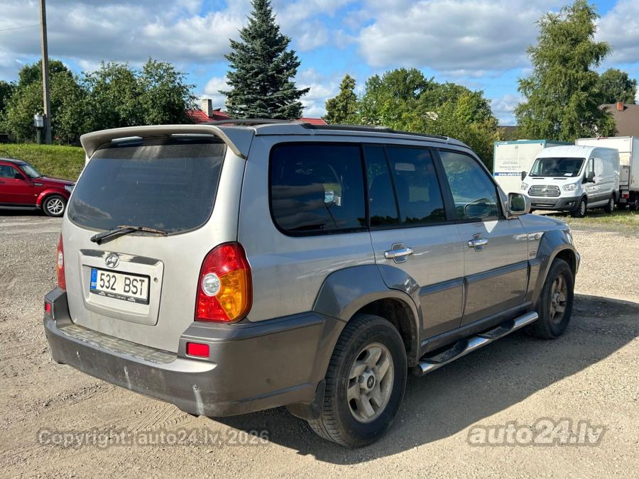 Pelēks Hyundai Terracan 2003 Valga, ar dzinēja tilpumu 2.90 L un nobraukumu 200 tūkst. km par 800 €, foto 7 vietnē AUTOMOTO.COM.LV