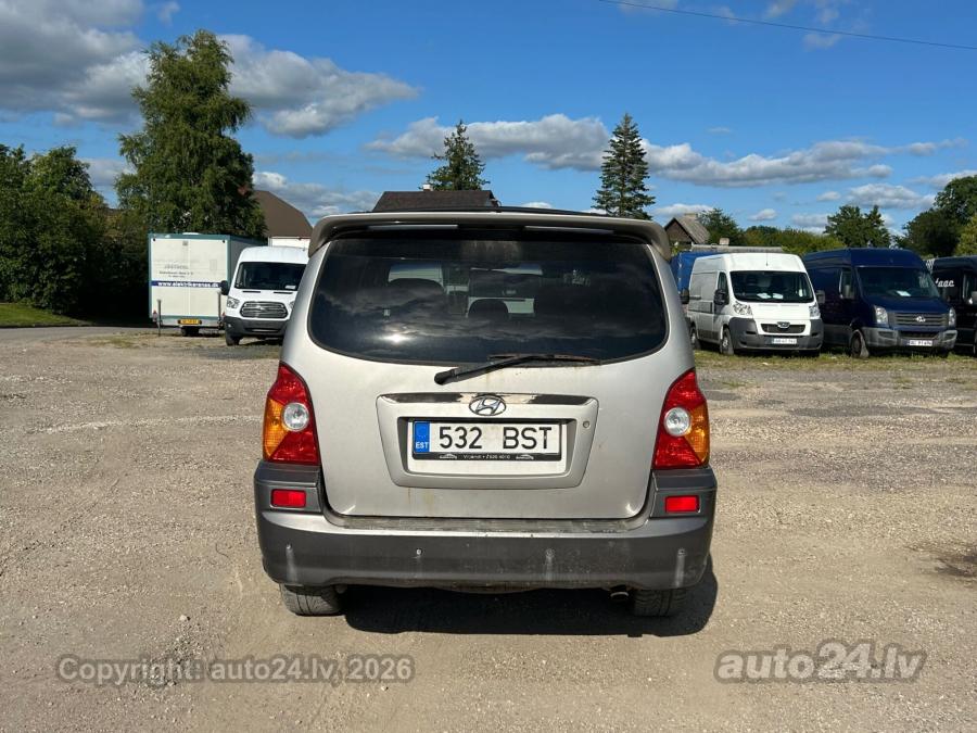Pelēks Hyundai Terracan 2003 Valga, ar dzinēja tilpumu 2.90 L un nobraukumu 200 tūkst. km par 800 €, foto 8 vietnē AUTOMOTO.COM.LV