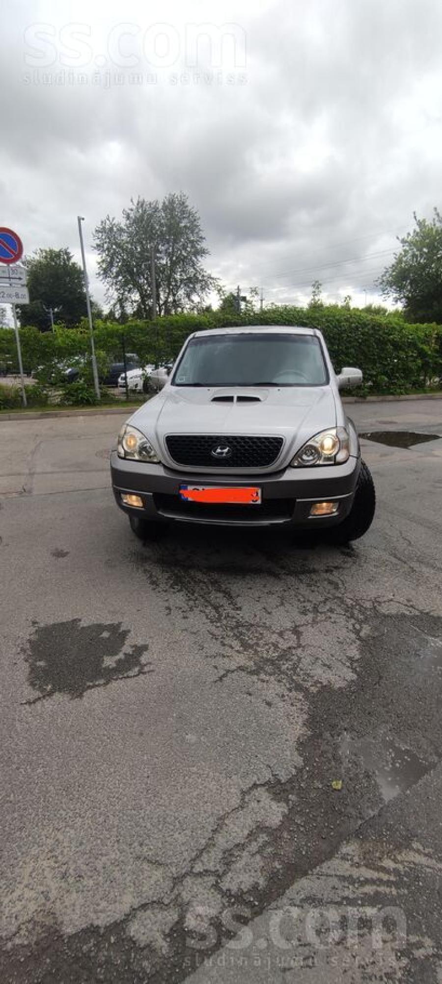 Pelēks Hyundai Terracan 2005 Rīga, ar dzinēja tilpumu 2.90 L un nobraukumu 240 tūkst. km par 1550 €, foto 6 vietnē AUTOMOTO.COM.LV