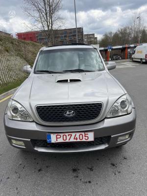 Grey Hyundai Terracan 2005 in Vilnius, with an engine capacity of 2.90 L and mileage of 302 thousand km for 4200 €, photo 3 on AUTOMOTO.COM.LV