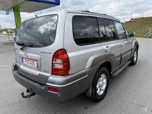 Grey Hyundai Terracan 2005 in Vilnius, with an engine capacity of 2.90 L and mileage of 302 thousand km for 4200 €, photo 5 on AUTOMOTO.COM.LV