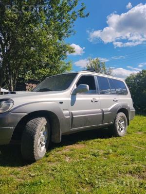 Pelēks Hyundai Terracan 2006 Rēzekne, ar dzinēja tilpumu 2.90 L un nobraukumu 365 tūkst. km par 1300 €, foto 3 vietnē AUTOMOTO.COM.LV