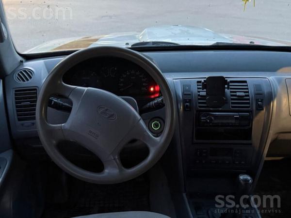Pelēks Hyundai Terracan 2006 Jelgava, ar dzinēja tilpumu 2.90 L un nobraukumu 370 tūkst. km par 800 €, foto 8 vietnē AUTOMOTO.COM.LV