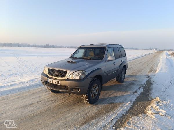 Grey Hyundai Terracan 2007 in Marijampole, with an engine capacity of 2.90 L and mileage of 255 thousand km for 3200 €, photo 3 on AUTOMOTO.COM.LV