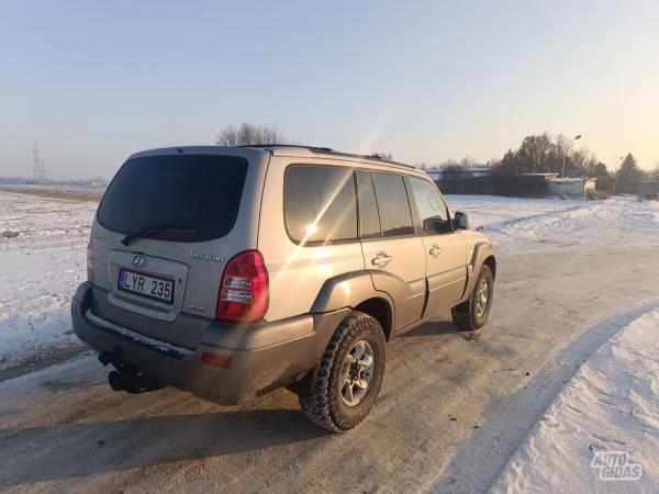 Grey Hyundai Terracan 2007 in Marijampole, with an engine capacity of 2.90 L and mileage of 255 thousand km for 3200 €, photo 6 on AUTOMOTO.COM.LV