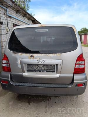 Pelēks Hyundai Terracan 2007 Saldus, ar dzinēja tilpumu 2.90 L un nobraukumu 258 tūkst. km par 1300 €, foto 4 vietnē AUTOMOTO.COM.LV