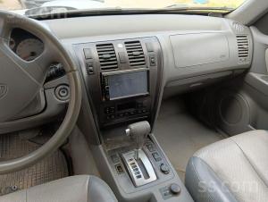 Pelēks Hyundai Terracan 2007 Saldus, ar dzinēja tilpumu 2.90 L un nobraukumu 258 tūkst. km par 1300 €, foto 5 vietnē AUTOMOTO.COM.LV