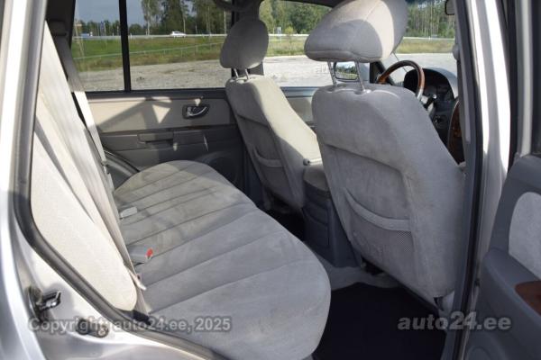 Pelēks Hyundai Terracan 2005 Tallina, ar dzinēja tilpumu 2.90 L un nobraukumu 259 tūkst. km par 3299 €, foto 11 vietnē AUTOMOTO.COM.LV