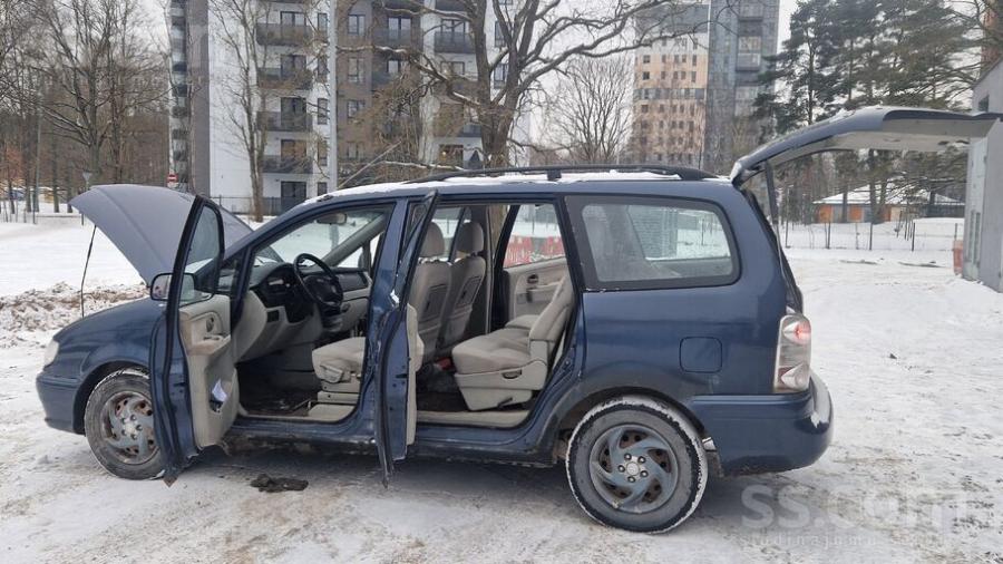 Blue Hyundai Trajet 2006 in Riga, with an engine capacity of 2.00 L and mileage of 0 thousand km for 530 €, photo 16 on AUTOMOTO.COM.LV